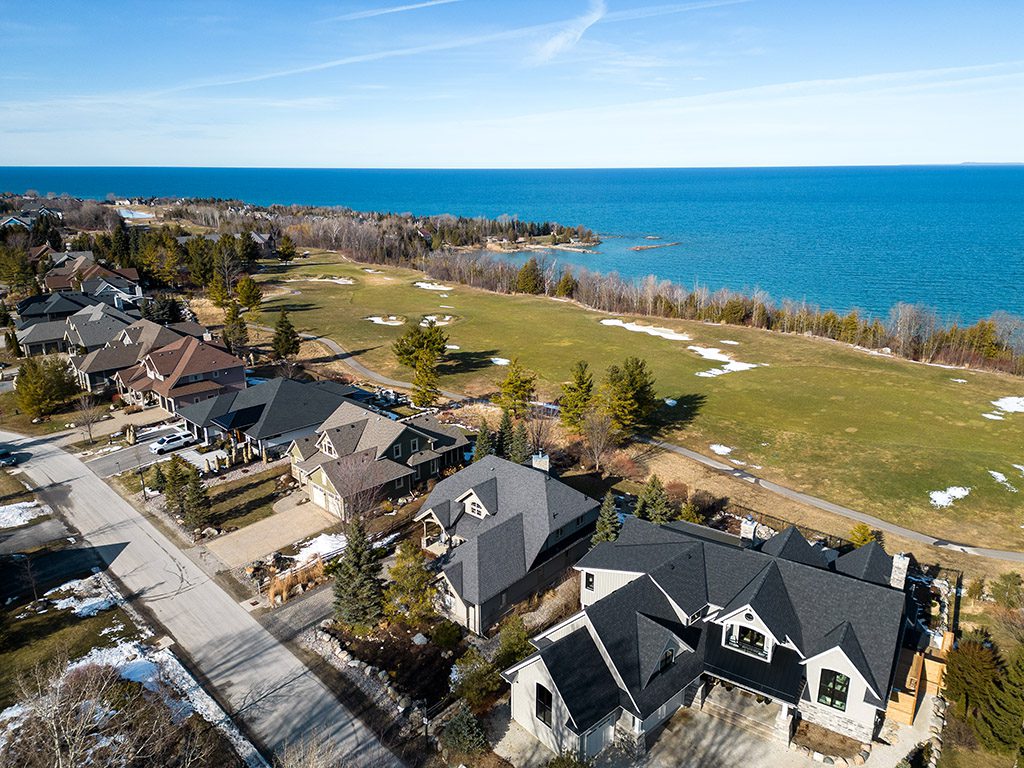 135 East Ridge Dr - LifestylesNorth